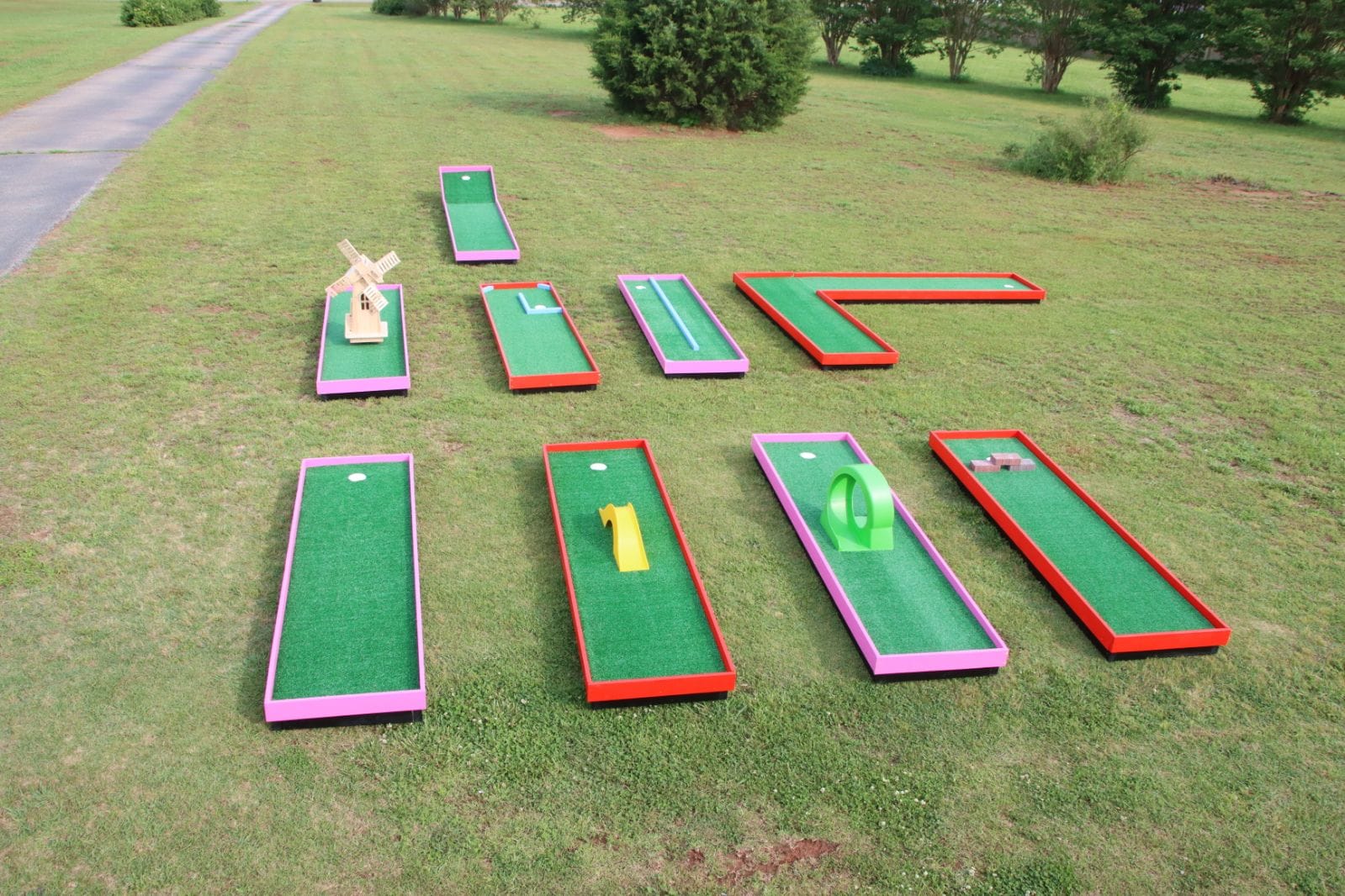 Portable Putt Putt – Your Event Moonwalk and Mechanical Bull Rentals
